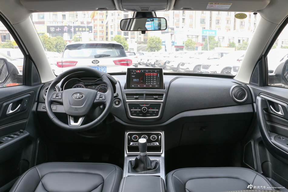 【奔腾2019款奔腾X40 1.6L手动豪华型国V】报价_参数_图片 – 新浪汽车